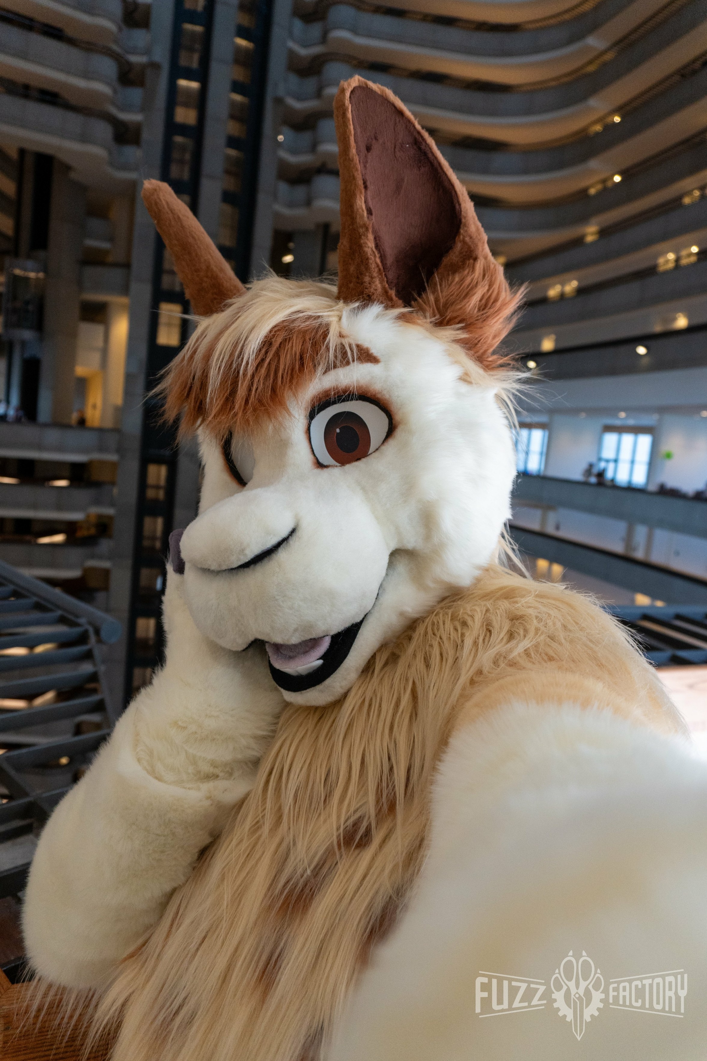 TK Wolf (@tkwolf@fursuits.online) - Fursuits Online